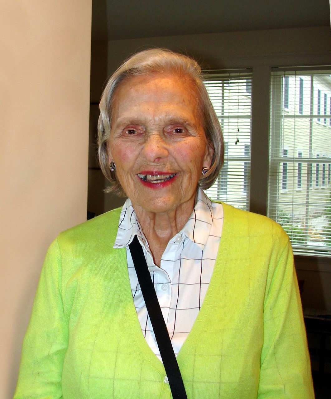 Community Spotlight: Resident Donna Eilbeck - Decatur House Assisted ...